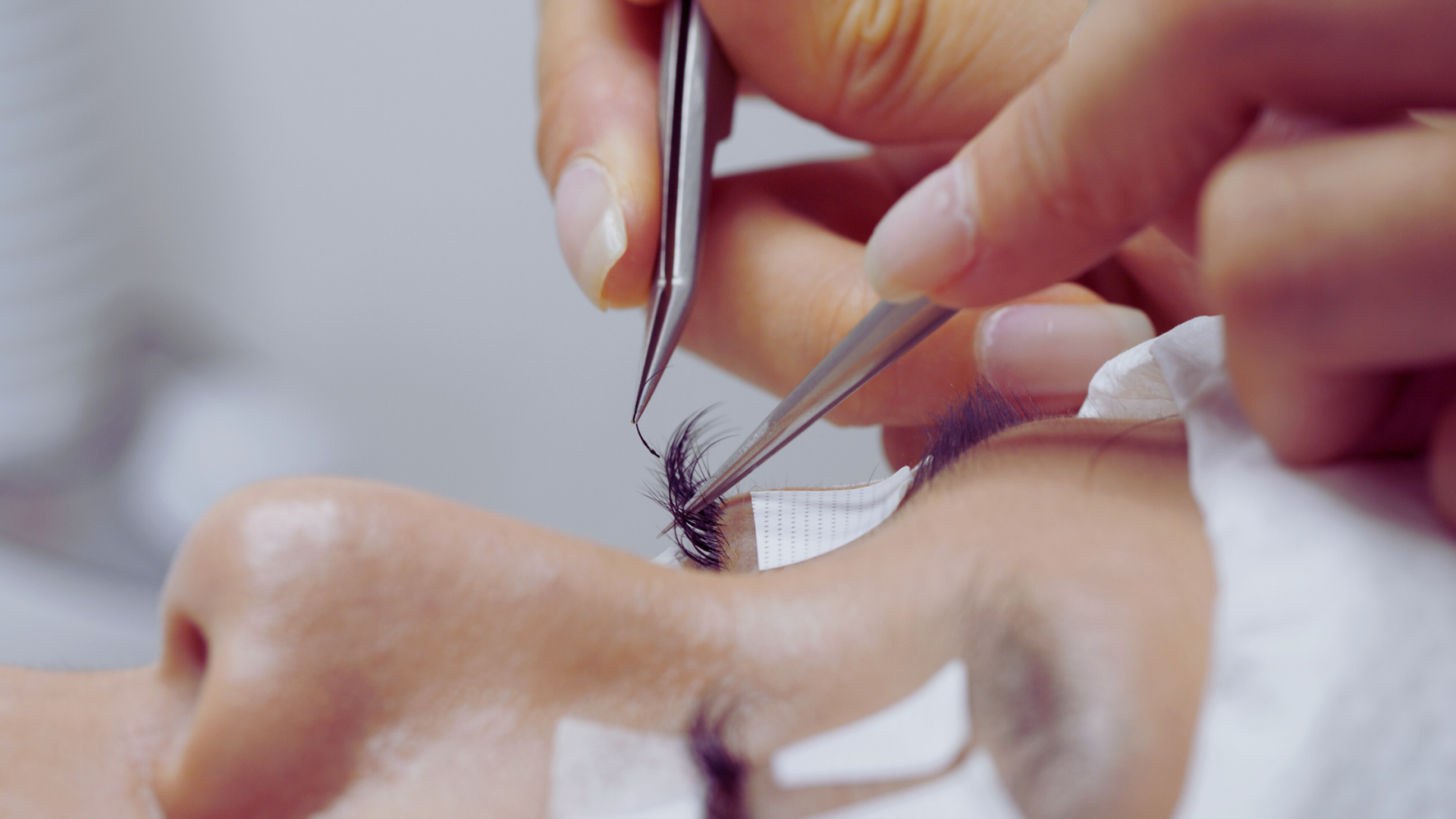 How to become a Lash Technician? Everything you need to know